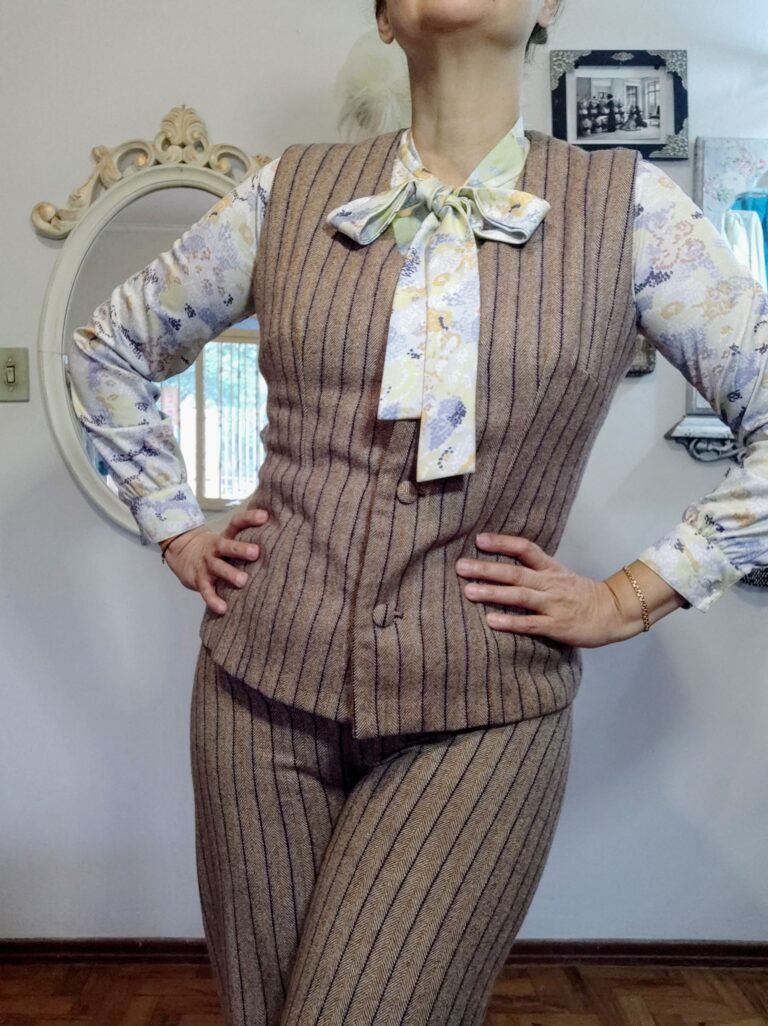 Colete Vintage anos 70 em veludo – Que Chuchu